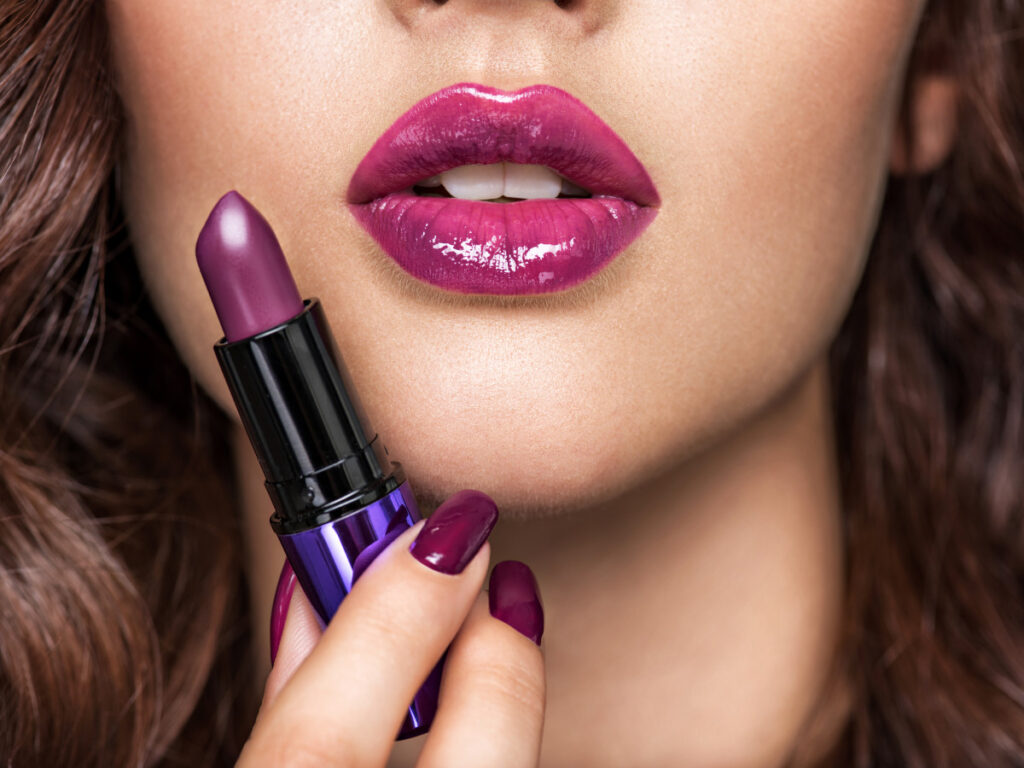 Top 5 des Rouges à Lèvres Mat Incontournables pour un Look Glamour en 2024