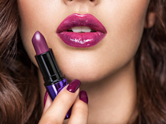 Top 5 des Rouges à Lèvres Mat Incontournables pour un Look Glamour en 2024